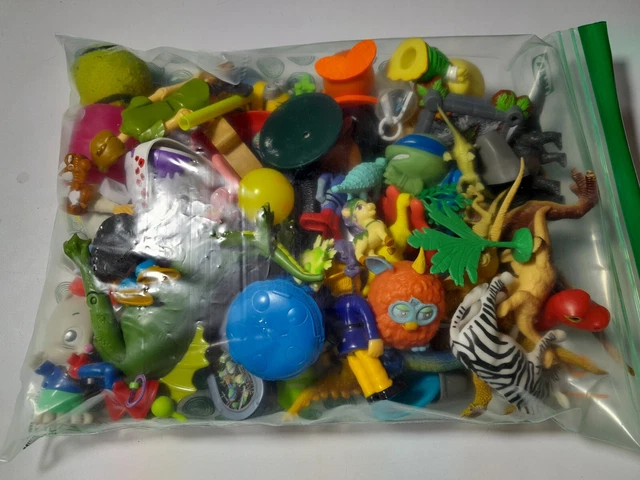 RANDOM JOB LOT toy bundle action figures accessories parts Blind Bag 18 ...