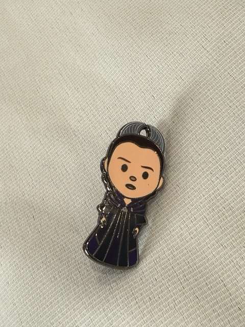 STAR WARS CELEBRATION Japan 2025 - Padme Amidala Pin - Mystery Box £21. ...