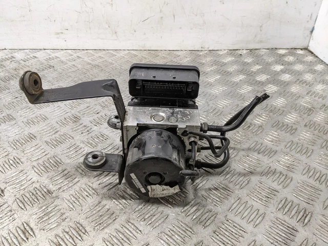 FORD FOCUS MK3 Zetec TDCI 2011 2.0 Ufdb Pompe ABS BV61-2C405 EUR 58,28 ...