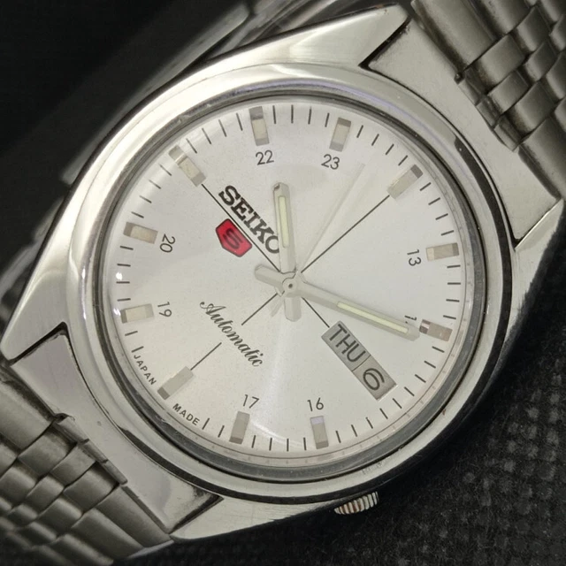GENUINE VINTAGE SEIKO 5 AUTOMATIC 7009A JAPAN MENS SILVER WATCH 608a ...