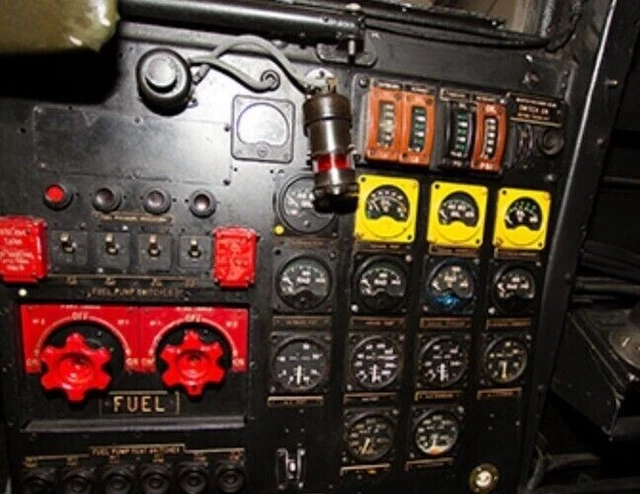 WW2 RAF LANCASTER Bomber Oil Pressure Gauge Engineers Panel EUR 233,45 ...