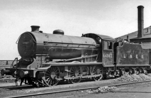 PHOTO LNER Class J39 Loco 64862 At West Hartlepool Loco Shed 1954 £3.00 ...