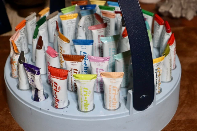 VINTAGE TRI-CHEM LIQUID Embroidery Paints in Rose Topped Tote 48 Tubes ...
