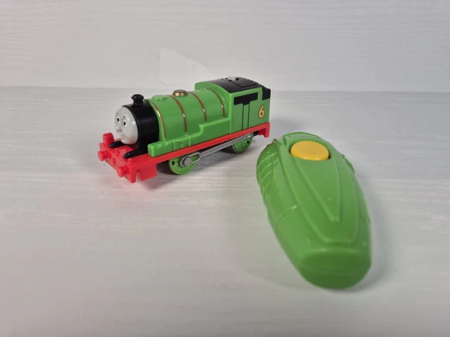 THOMAS AND FRIENDS Trackmaster Revolution Remote Control Percy ...