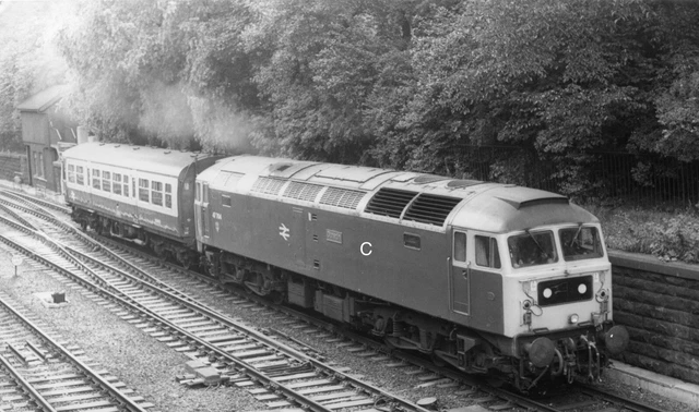 BRITISH RAILWAY B.R Photograph - Class 47 47704 At Edinburgh 22/08/1980 ...