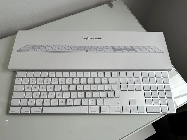 APPLE MAGIC KEYBOARD with Numeric Keypad A1843 MQ052B/A - British ...