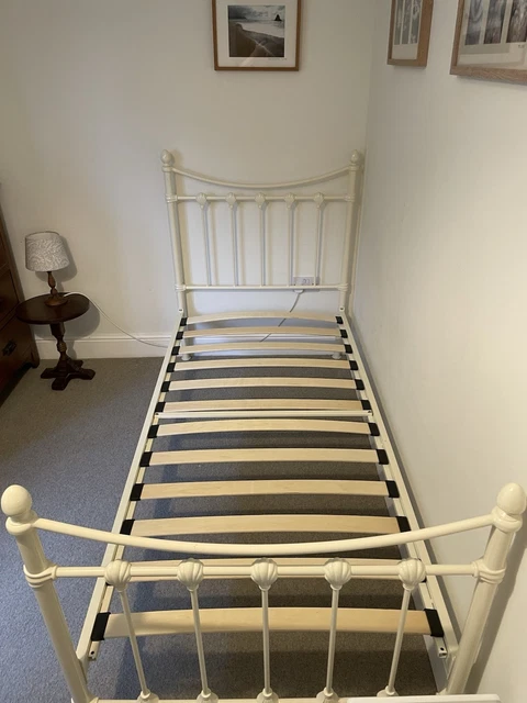 SINGLE BED FRAME Victorian Style Metal Slatted Bed Frame £26.70 ...