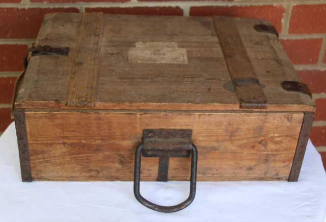 WW1 GERMAN RIFLE Ammunition Crate. Australian 5th Battalion Souvenir ...