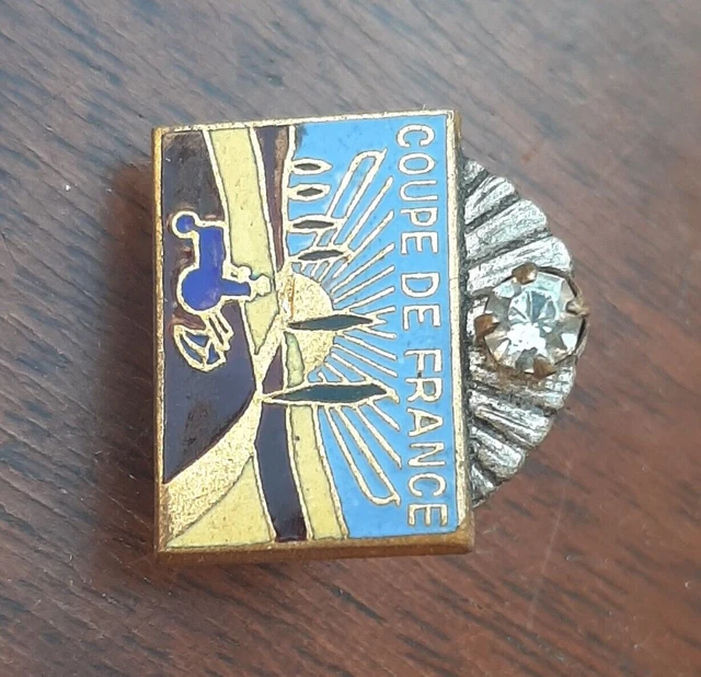 INSIGNE AVEC BRILLANT COUPE DE FRANCE Tracteur Agriculture circa 1950 ...