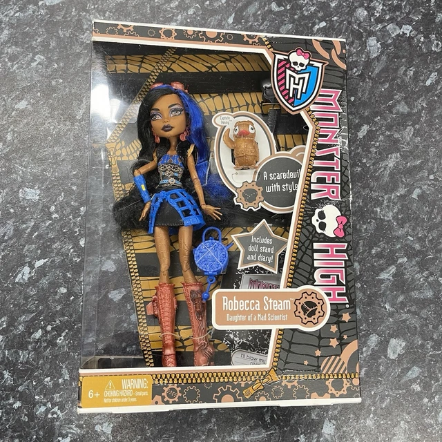 *DAMAGED* MONSTER HIGH Rebecca Steam Doll & Captain Penny 2011 - New In ...