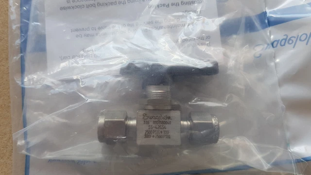 SWAGELOK SS-43GXF4 VALVOLA A Sfera A 3 Vie 316 Inox 0.75Cv 1/4In.fnpt ...