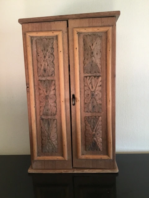 ARMOIRE MINIATURE ANCIENNE en bois poupée EUR 45,00 - PicClick FR
