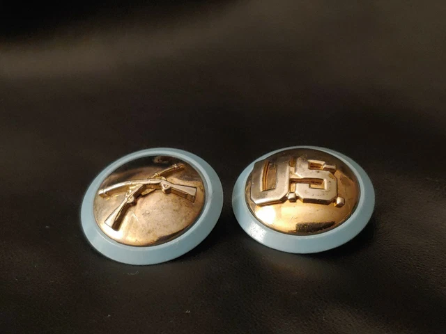 VINTAGE ARMY ENLISTED BRANCH OF SERVICE Collar Device: U.S. & INFANTRY ...