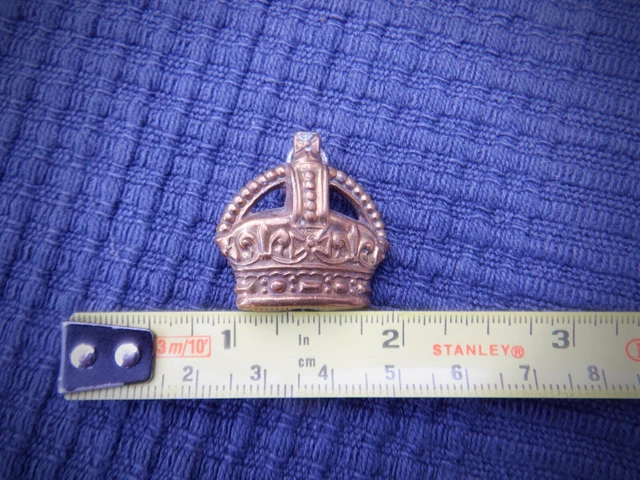VINTAGE OFFICERS RANK Kings Crown Brass Shoulder Badge 28 x 28 mm £11. ...