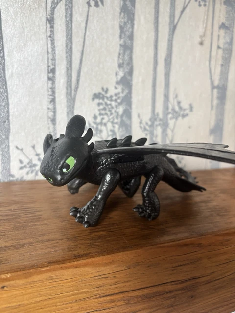 DREAMWORKS HOW TO Train Your Dragon Toothless Night Fury Figure Toy £7. ...