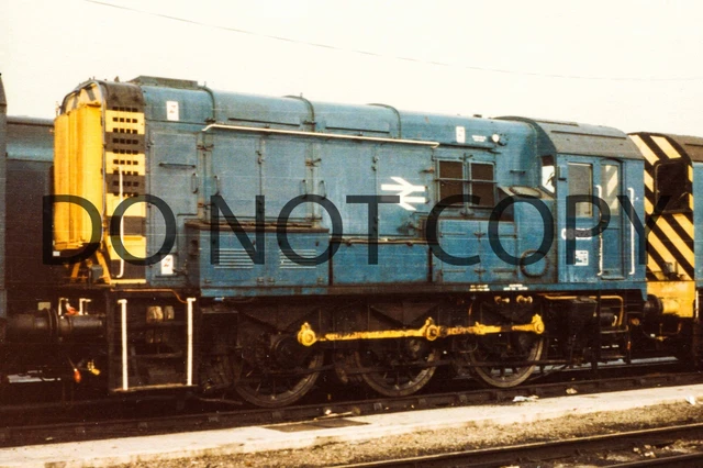 UK DIESEL TRAIN Railway Photograph Of Class 08 08523. Rm08-143 £1.70 ...