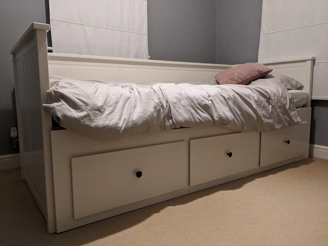 IKEA HEMNES DAY Bed. White, with three drawers, Good condition. Used. £ ...