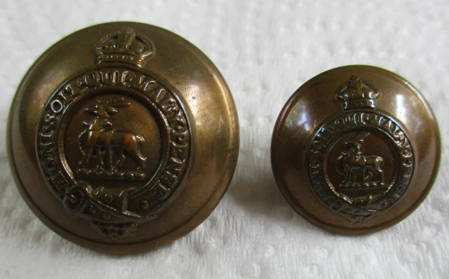 2X BRITISH ARMY:&ROYAL WARWICKSHIRE REGIMENT BRASS BUTTONS" (25mm-18mm ...