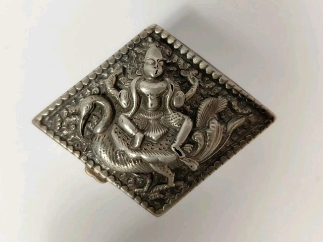 PILULIER BOITE. DIEU Hindou Kartikeya sur Paon Paravani. Argent Asie ...