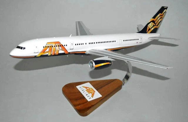 ATA AMERICAN TRANS Air Boeing 757-200 Desk Top Display Model 1/100 SC ...