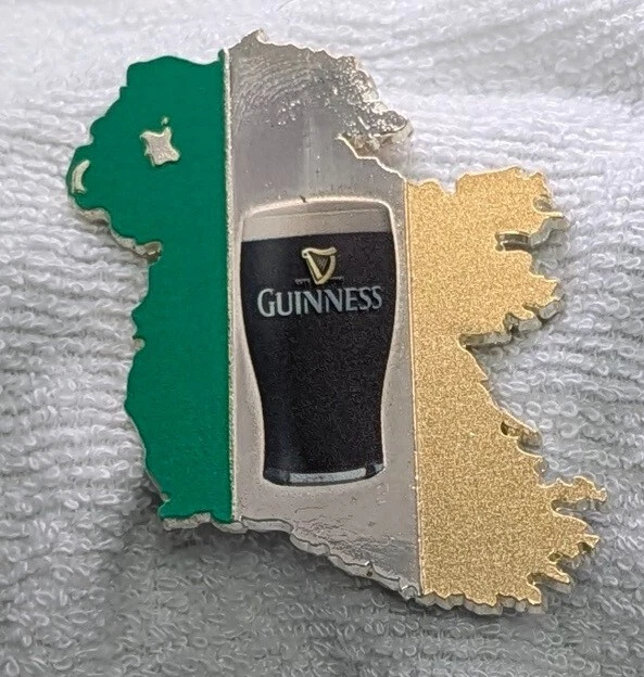 GUINNESS GOLD SILVER Ireland Map Flag Coin Bottle Label Dublin Pub Beer ...