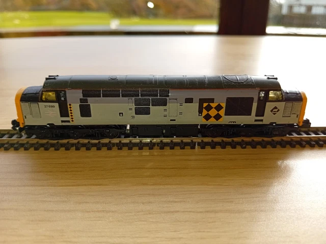 GRAHAM FARISH 'N' gauge class 37 Railfreight Coal Sector 37 699 £77.00 ...