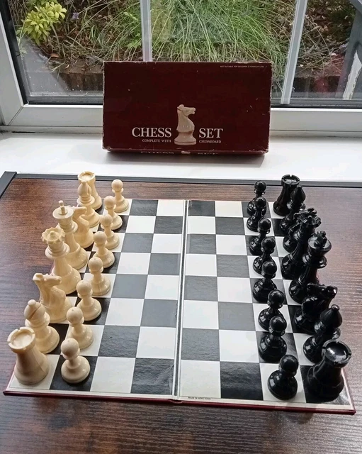 VINTAGE CHESS SET Hard Plastic In Original Box, Made In Hong Kong £19. ...