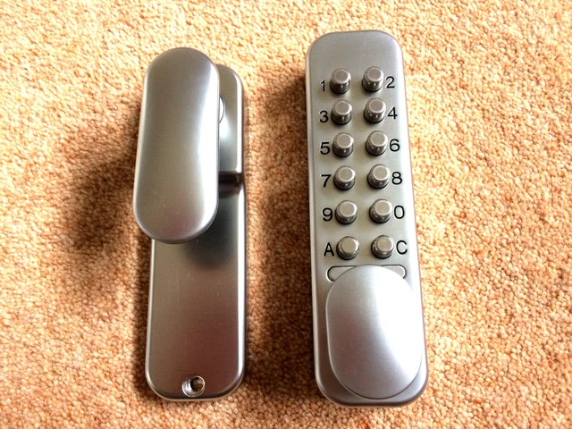 SMITH & LOCKE Original Medium Duty Push-Button 4-6 Combination Lock New ...