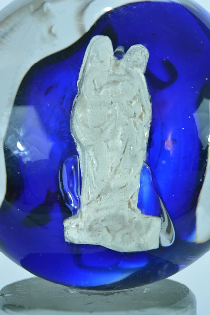 ANCIEN PRESSE-PAPIERS VERRE Vierge à l'enfant Boudon de saint Amant ...