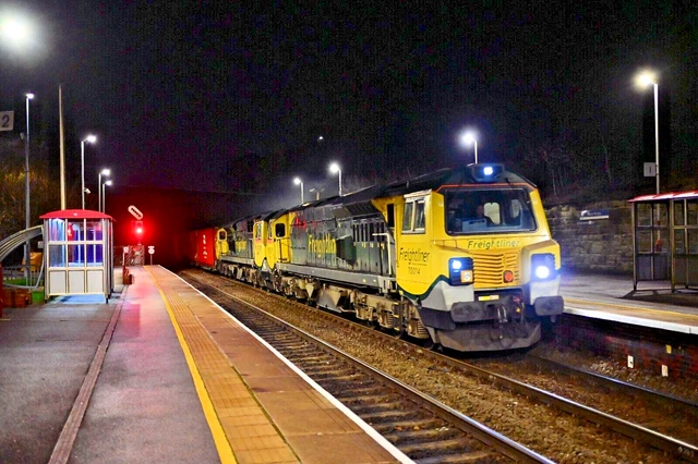 CLASS 70 NO 70014 with 70004 in powerhaul at moorthorpe night shot £1. ...