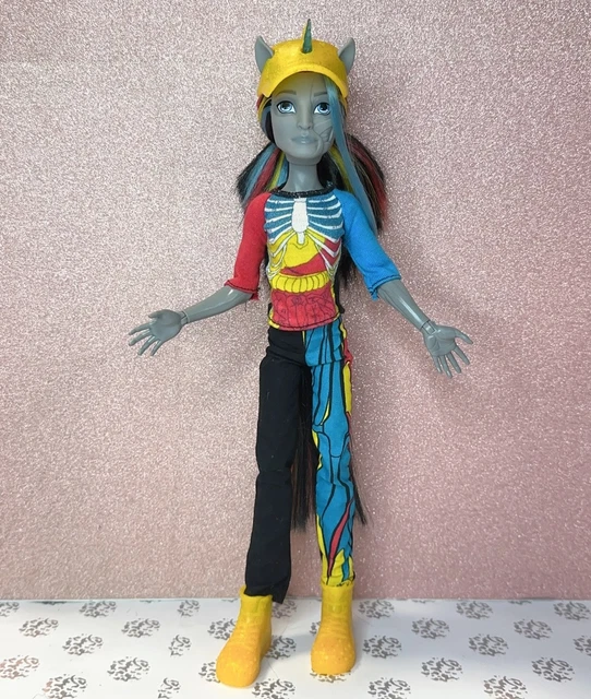 MONSTER HIGH FREAKY Fusion Neighthan Rot Doll COMPLETE Mattel $42.00 ...