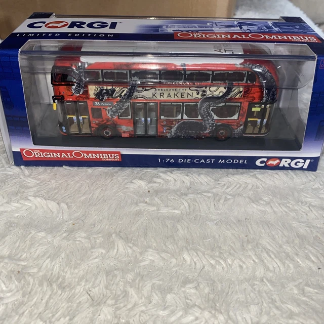 CORGI OOC NEW Routemaster Ar 38 Victoria 'Release The Kraken' Cat No ...