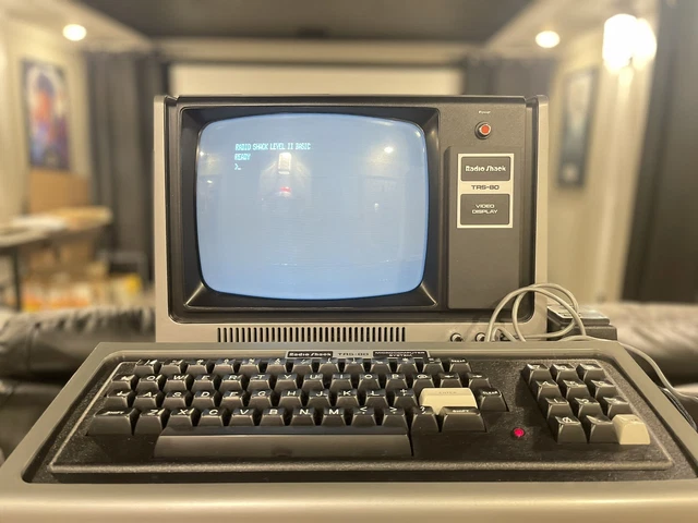 VINTAGE RADIOSHACK/TANDY TRS-80 Computer System - Model 1 with Monitor ...