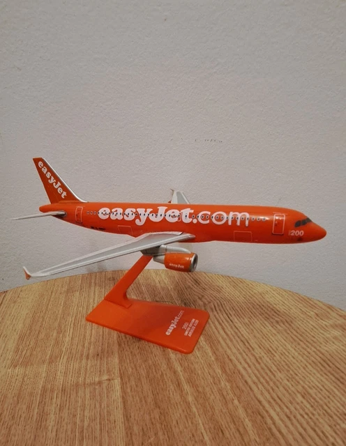 EASYJET 1/200 AIRBUS A320 G-EZUI '200th' ORANGE LIVERY... SEE ...