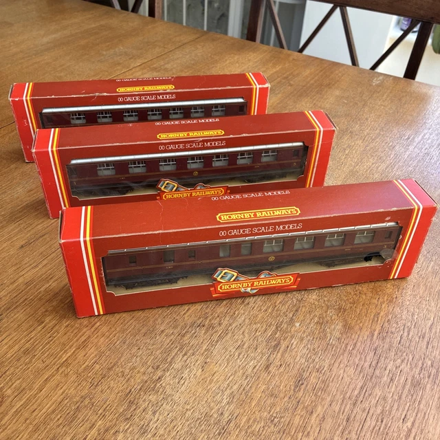 HORNBY R474 X 2, R475 x 1 - LMS Crimson Lake Coaches Job Lot - OO Gauge ...