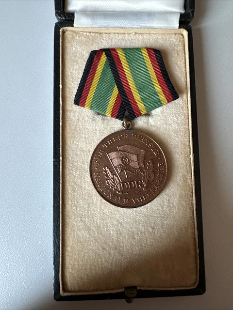 DDR MEDAILLE FÜR treue Dienste in der NVA EUR 20,00 - PicClick DE