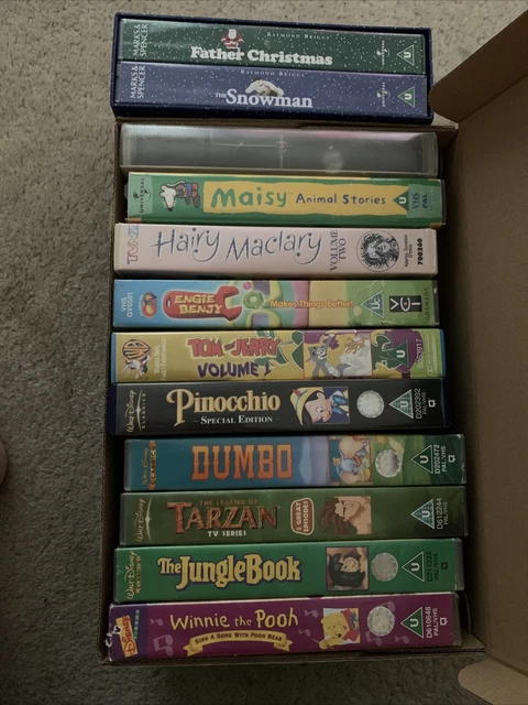 BUNDLE OF 12 Children's TV VHS Video Cassettes Disney, WB Universal £25 ...