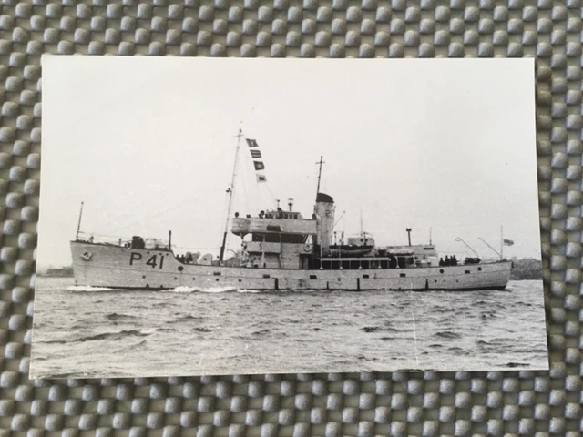 Royal Navy Trawlers Ww2 IN VENDITA! - PicClick IT