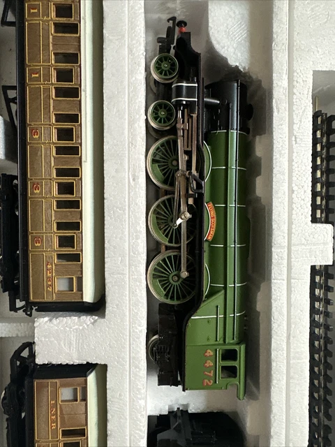 HORNBY FLYING SCOTSMAN Train Set £130.00 - PicClick UK