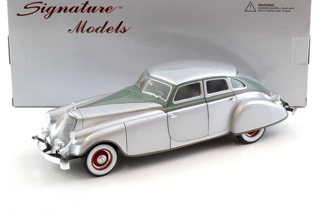 1:18 SIGNATURE MODELS 1933 Pierce Arrow silver Arrow silver / green EUR ...
