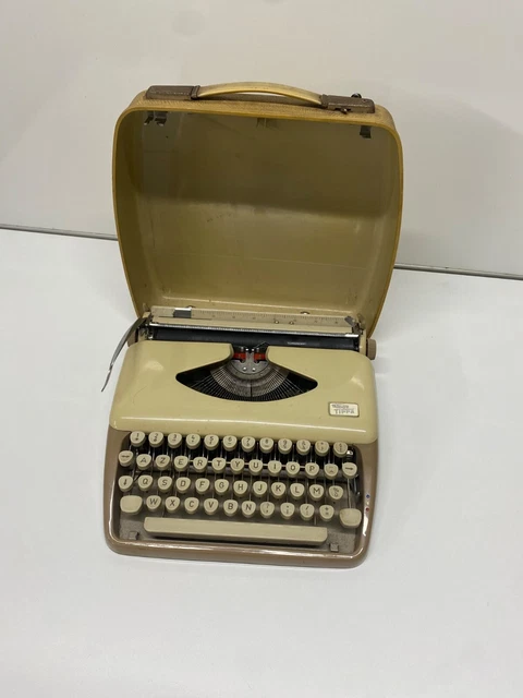 MACHINE À ÉCRIRE triumph Tippa fonctionne dans son jus EUR 95,00 ...