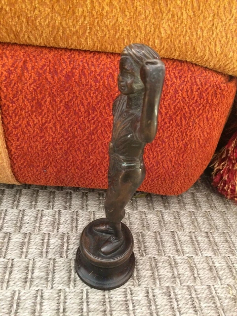 ANCIENNE STATUE BRONZE HOMME PORTEUR FLAMME OLYMPIQUE H 23 cm EUR 59,00 ...