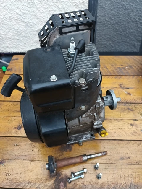 QUALCAST CLASSIC 35S 43s Complete Engine - Tecumseh AQ148 £26.72 ...