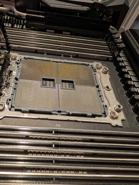 GIGABYTE TRX40 DESIGNARE Motherboard Supports AMD Ryzen Threadripper ...