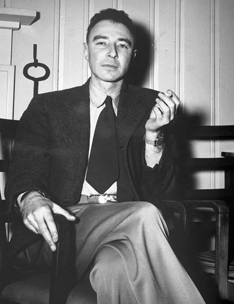 PHYSICIST JULIUS ROBERT Oppenheimer Old Photo EUR 6,64 - PicClick FR