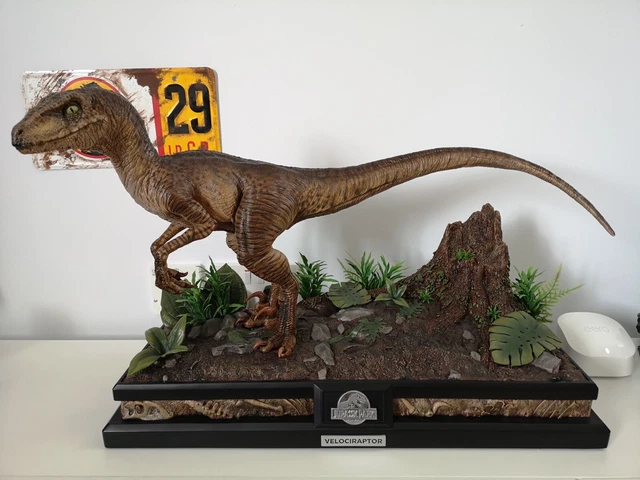 JURASSIC PARK PRIME 1 Studio Closed Mouth Velociraptor Raptor Statue ...