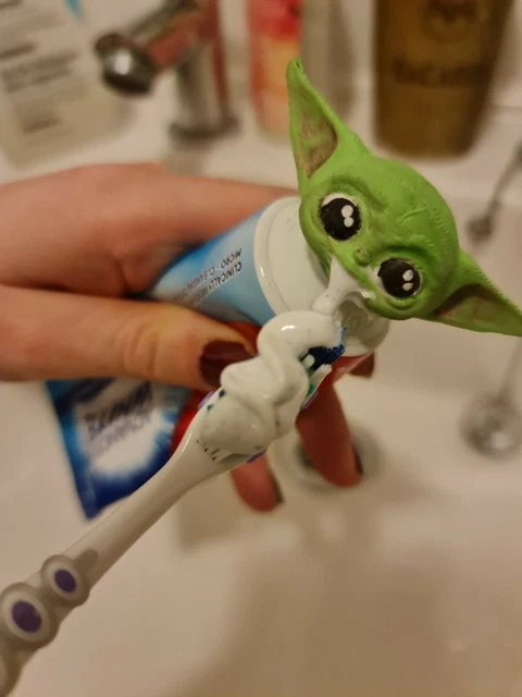 HAND PAINTED BABY Yoda / Grogu Mandalorian Toothpaste Topper Star Wars ...