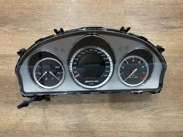 MERCEDES BENZ W204 C63 AMG Instrument Cluster Speedometer KPH km ...