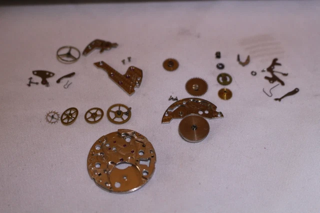 MOVEMENT FE-233-88 SPARE Parts - Parts Of The Movement £5.10 - PicClick UK