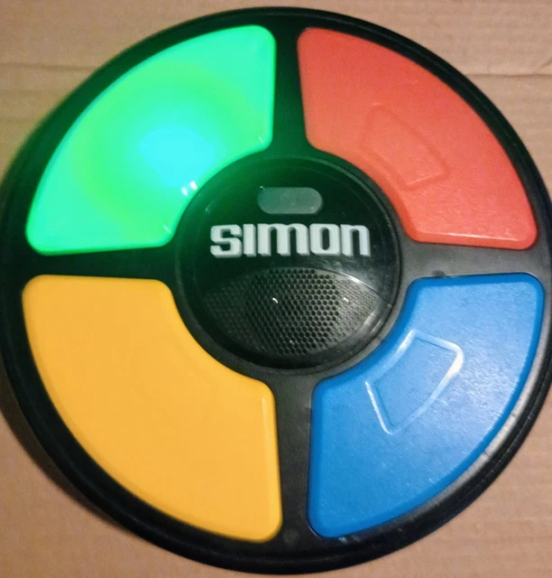 SIMON SAYS ELECTRONIC Handheld Game Hasbro 2015 Classic Toy 8" Long ...